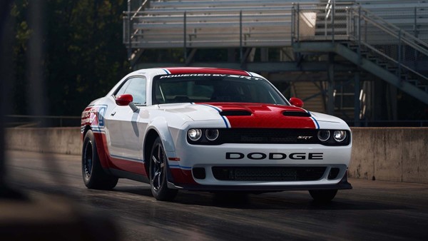 Dodge revives performance parts program, announces specialist dealerships