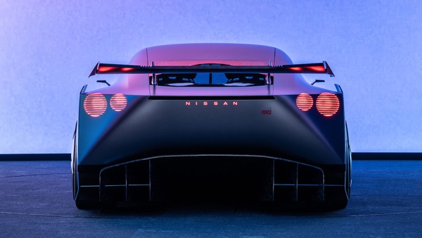 Nissan shocks with electric GT-R concept at Tokyo auto show