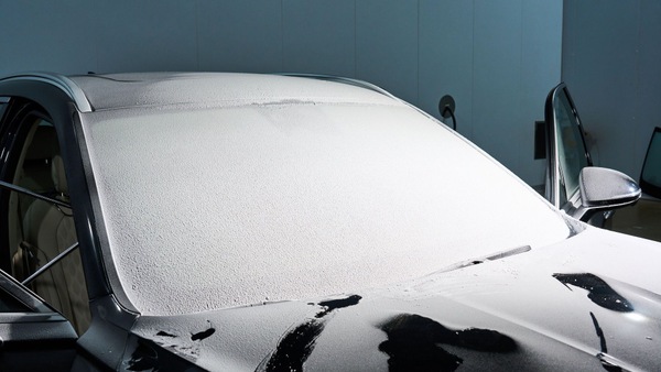 Genesis testing 48-volt metal-coated heated windshield tech