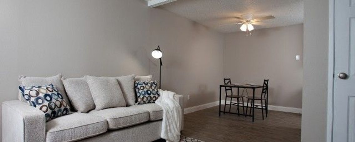 Corridor Property Management - Apartments For Rent | ApartmentRatings©