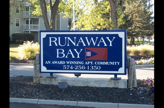 Runaway Bay - 39 Reviews | Mishawaka, IN Apartments for Rent ...