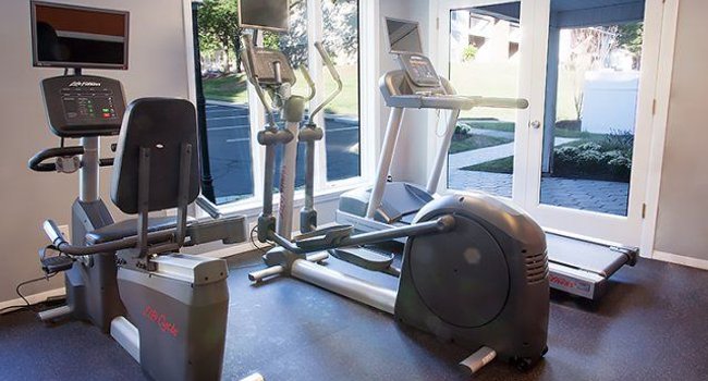 Tree Top Apartments Reviews - Raleigh, NC | 1328 Steinbeck Drive | 64 ...