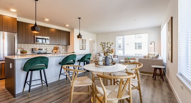Mason and Main Reviews - Seattle, WA | 209 12th Avenue South ...